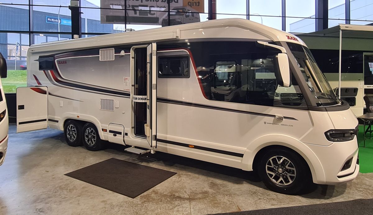 Motorhome Intégral Travel Master Imperial 860 LGB - Hainaut Véhicules ...