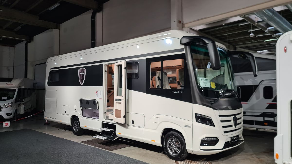 Motorhome XXL Palace 90 LS - Hainaut Véhicules de Loisirs