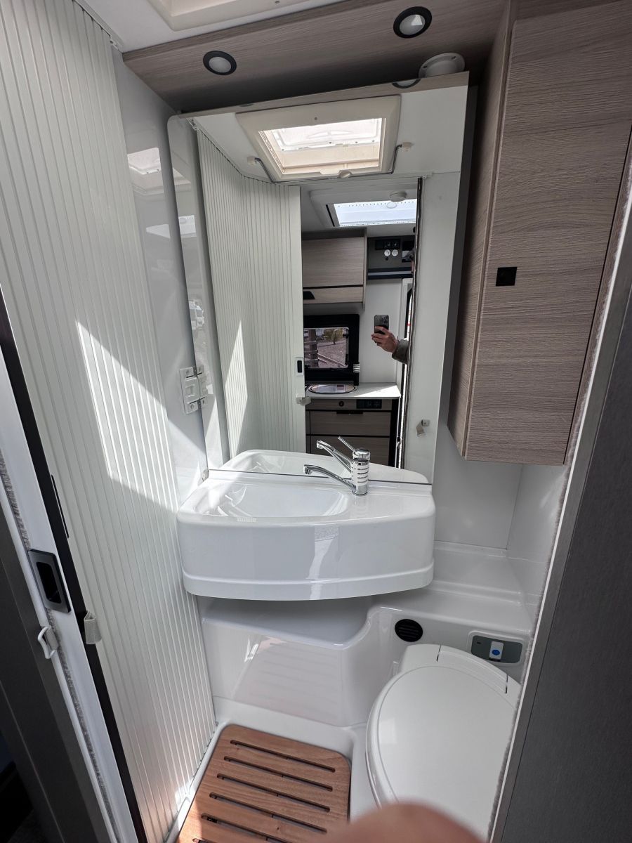 Motorhome Profilé Challenger X250 Open Edition - Hainaut Véhicules de ...